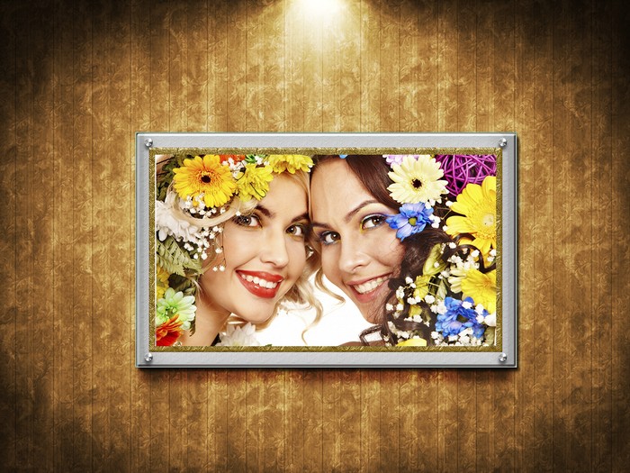 Photo frame on the wall ( free frame psd template download )